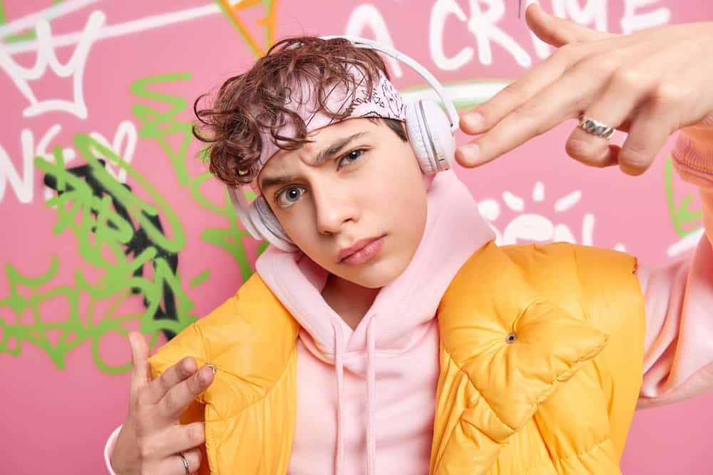 7 Signs Of Narcissism In Teenagers You Should Be Aware Of