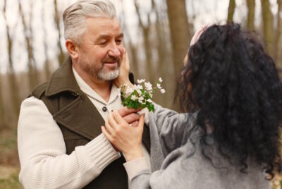 13 Ways Narcissistic Fathers Affect Their Daughters